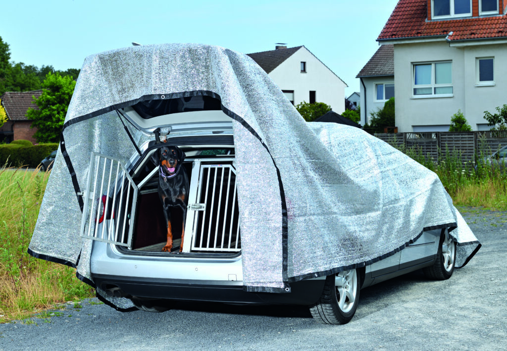 Alu Schattennetz für das Auto - Sonnenschutz für den Hund